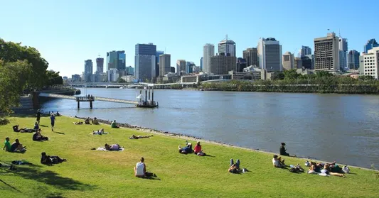 Campervan hire Brisbane - Find a reliable motorhome rental ...